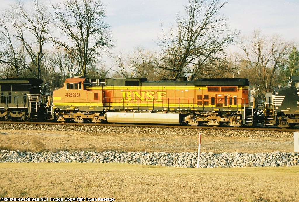 BNSF 4839